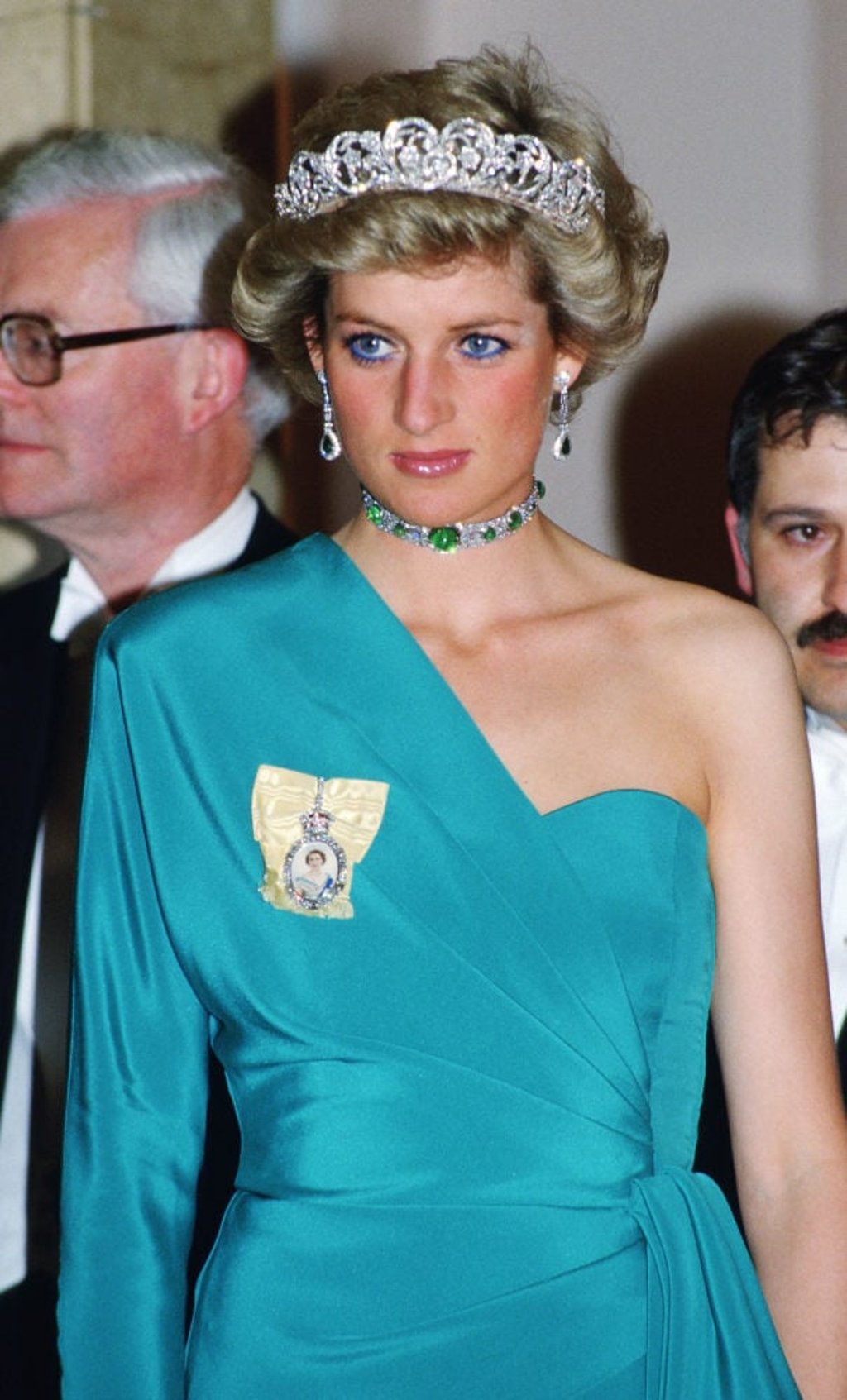 What the British royal family’s handwriting says about them, from Queen ...