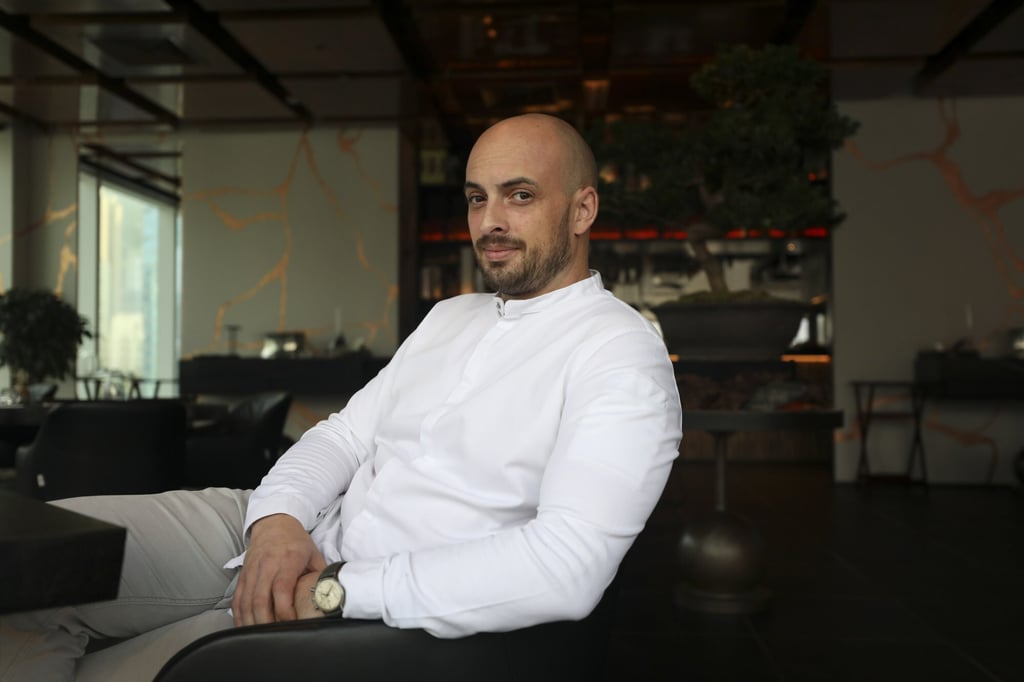 Shorter work week at Hong Kong restaurants for staff health and well ...