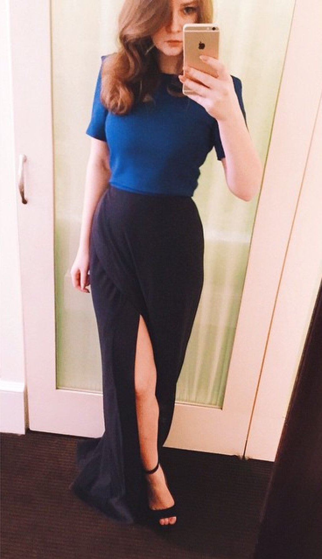 How did Anna Delvey and Julia Fox become friends? Netflix’s Inventing ...