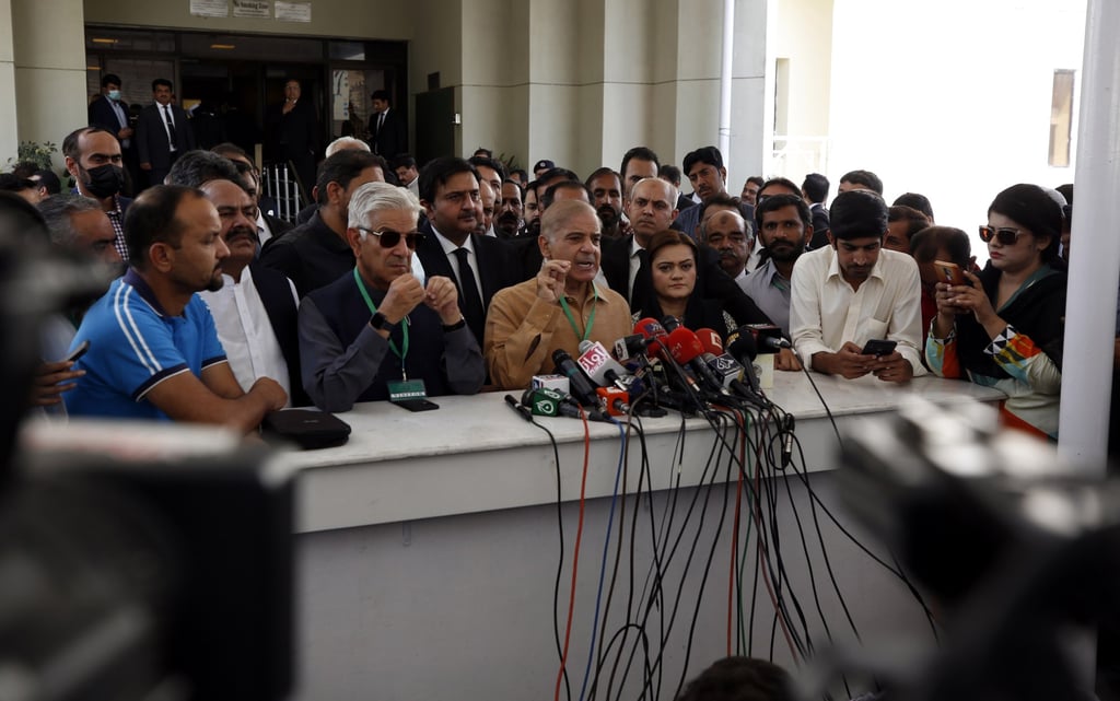 Pakistan court adjourns hearing on PM Khan’s bid to keep power | South ...