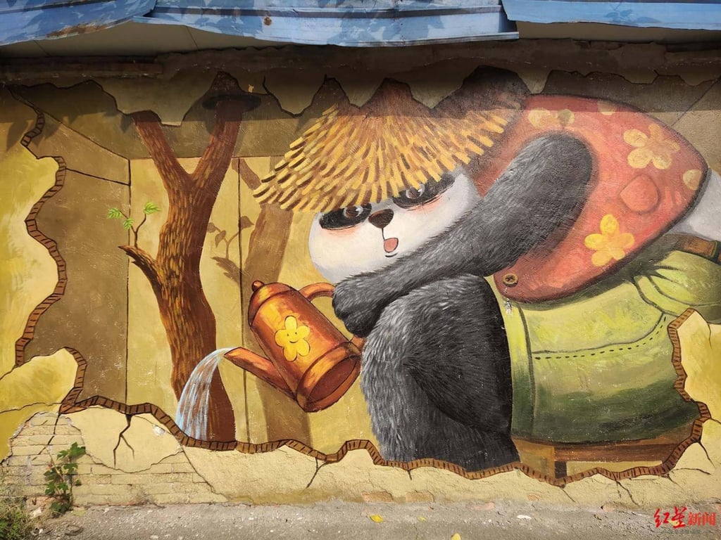 Labour of love: artist transforms rundown Chengdu alleyway with murals ...