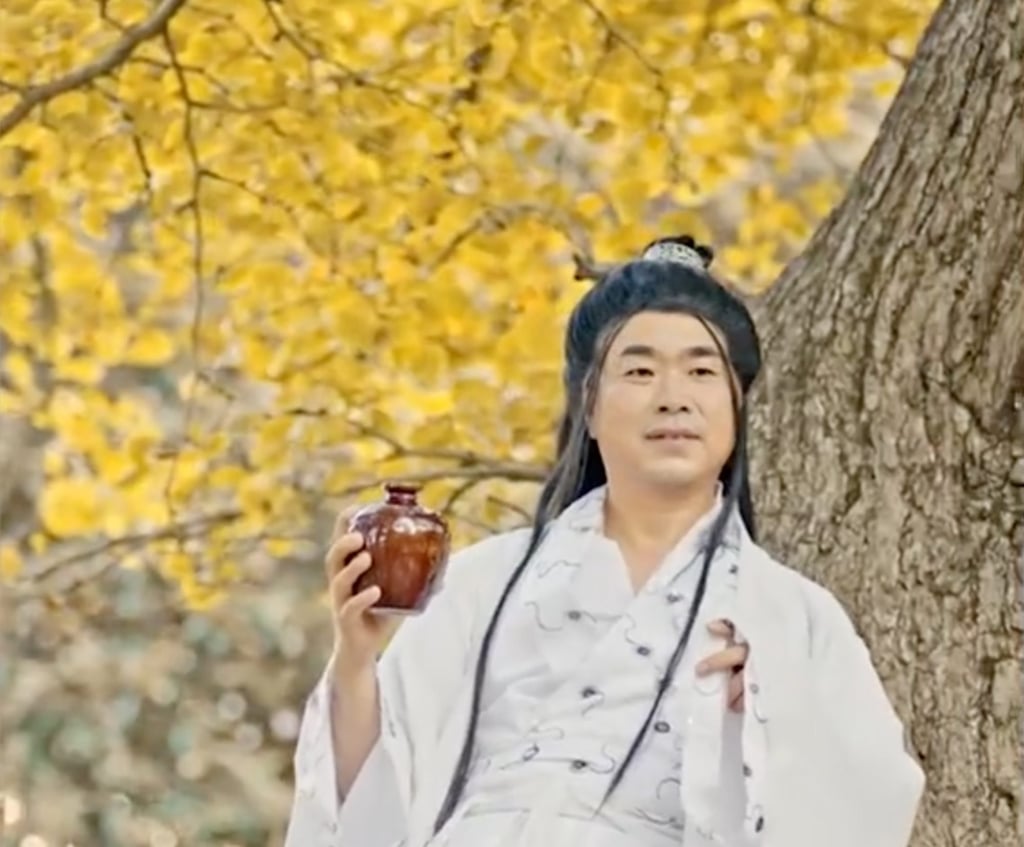 ‘Happy making a fool of myself’: Chinese tourism chief brushes off ...