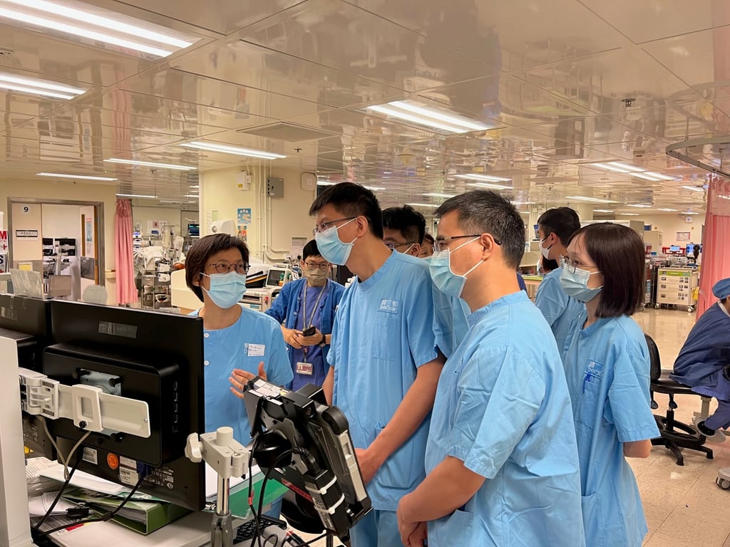 Hong Kong welcomes 2 traditional Chinese medicine experts from mainland ...