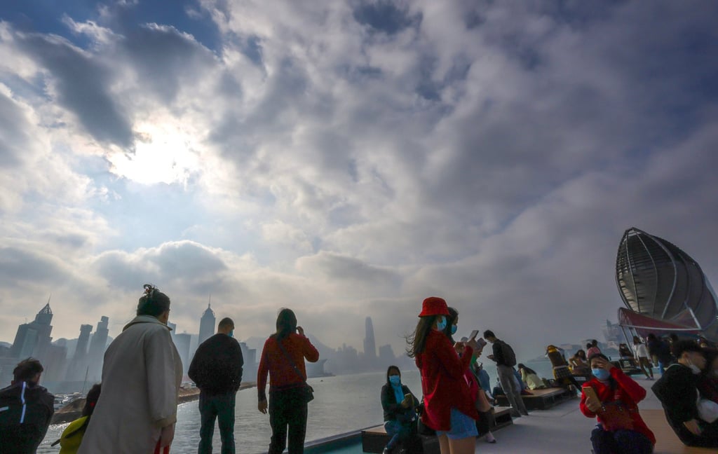 Hong Kong issues weather warning as cold front moves across southern ...