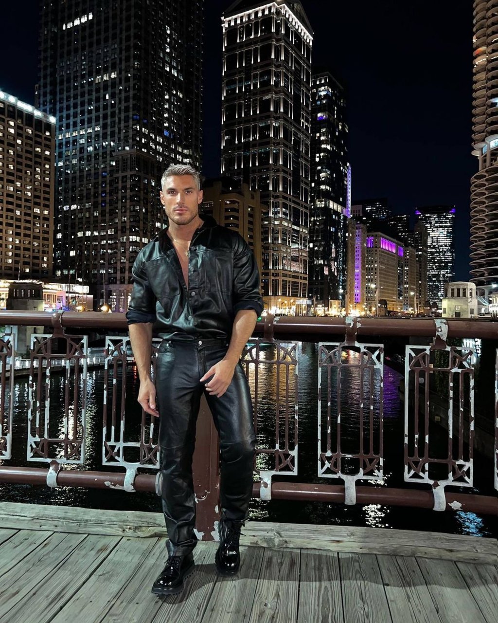 Meet Chris Appleton, Kim K and J. Lo’s hunky hairstylist: he does the ...