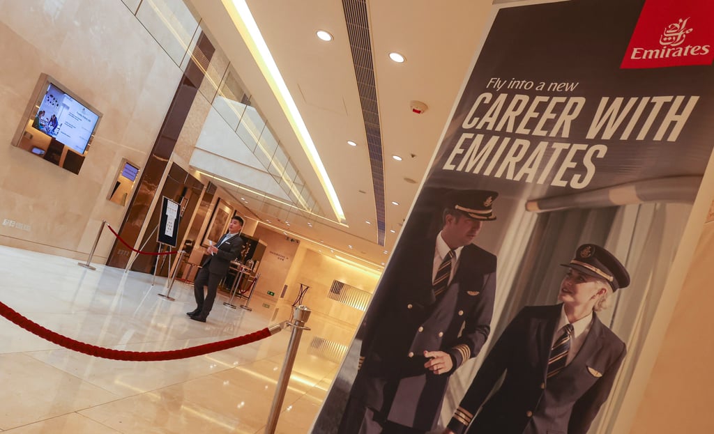 Hong Kong becomes battleground for recruiting pilots as Emirates hosts ...