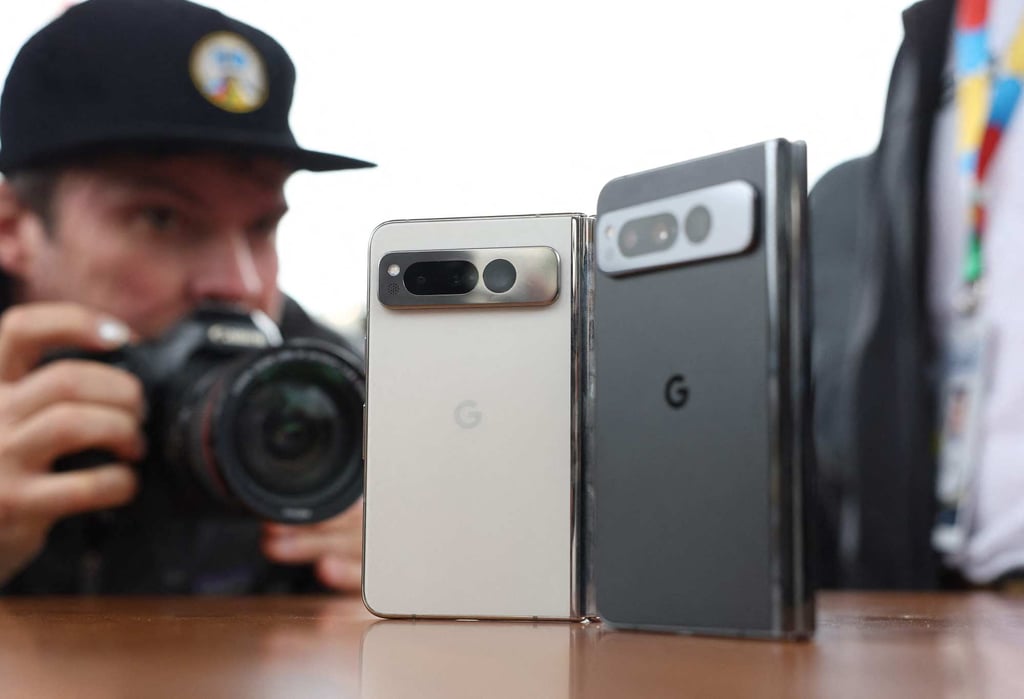 Foldable phone market to hit US$42 billion by 2027 as Google enters ...