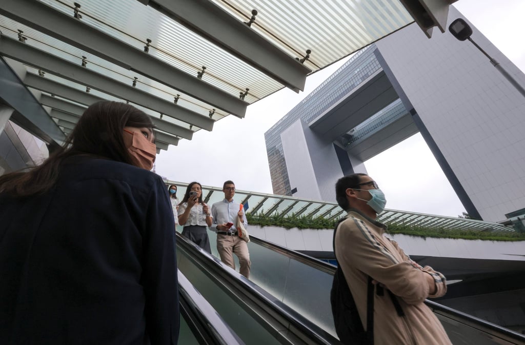 Should pay rise for Hong Kong civil servants be lower? Business leaders ...