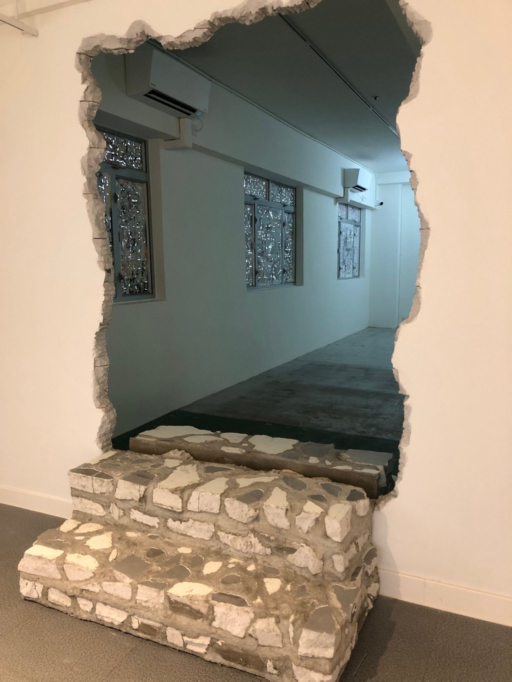 Hong Kong art space Para Site knocks through walls and blacks out ...