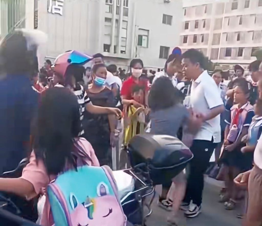 divorced couple fighting