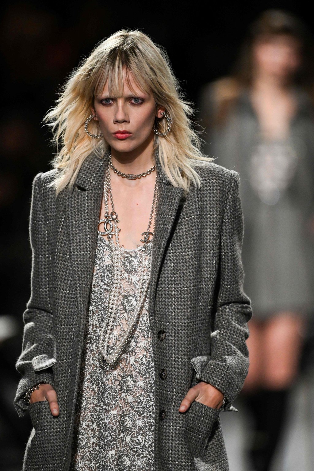 Chanel’s Manchester show: Kristen Stewart, Tilda Swinton and Lucy ...