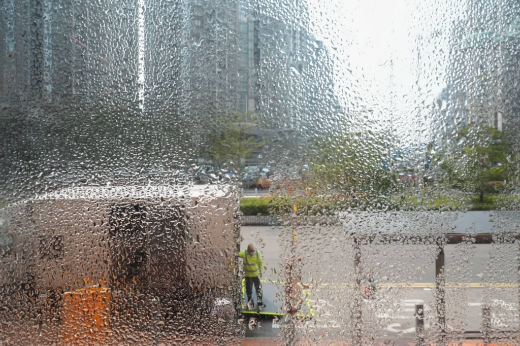 Hong Kong takes dim view of foggy weather as humid conditions carry ...