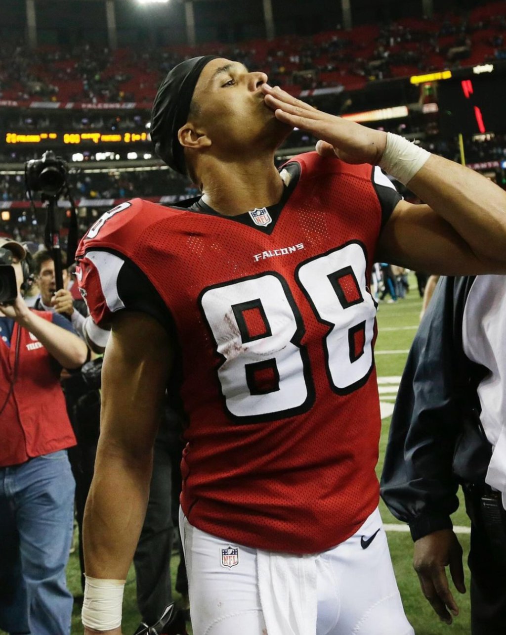 Meet Tony Gonzalez, Lauren Sánchez’s ex before Jeff Bezos: the former ...