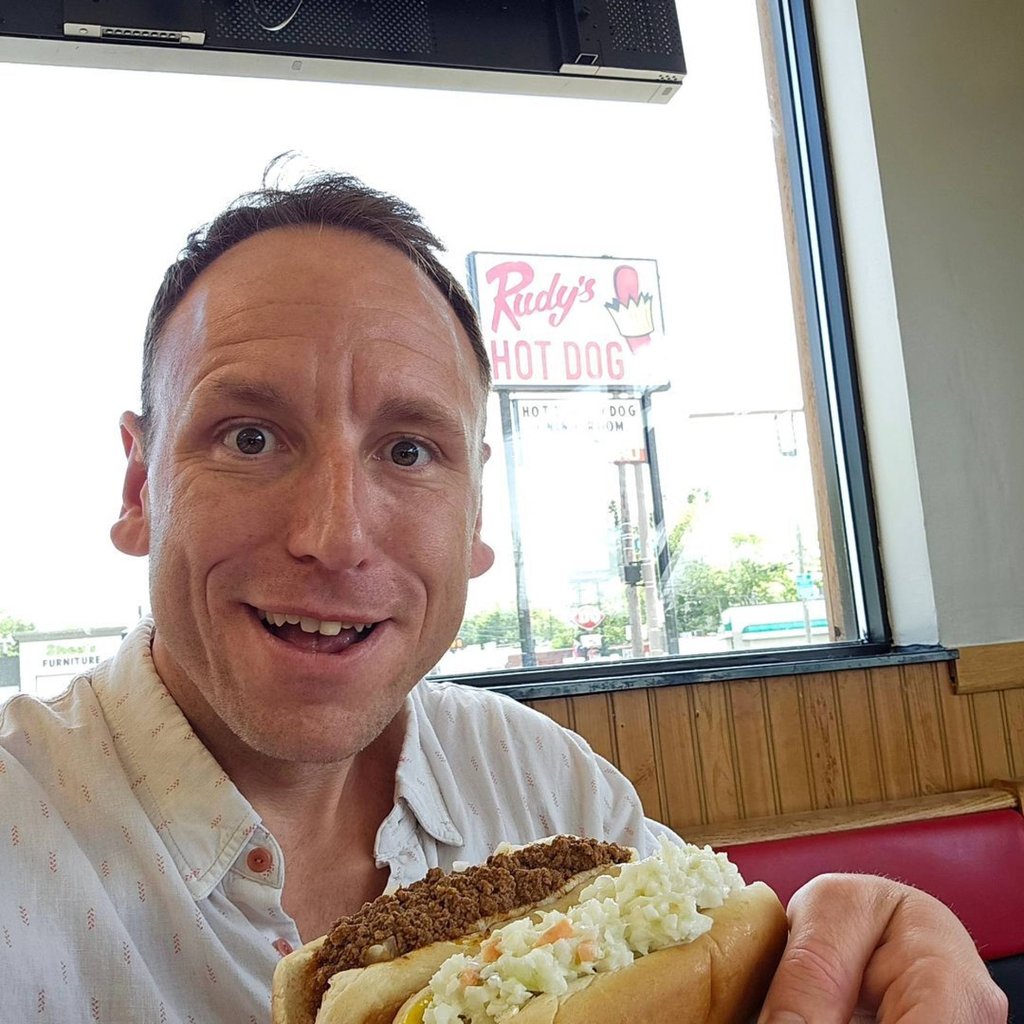 Meet champion hot-dog eater Joey Chestnut, starring on Netflix soon: he ...