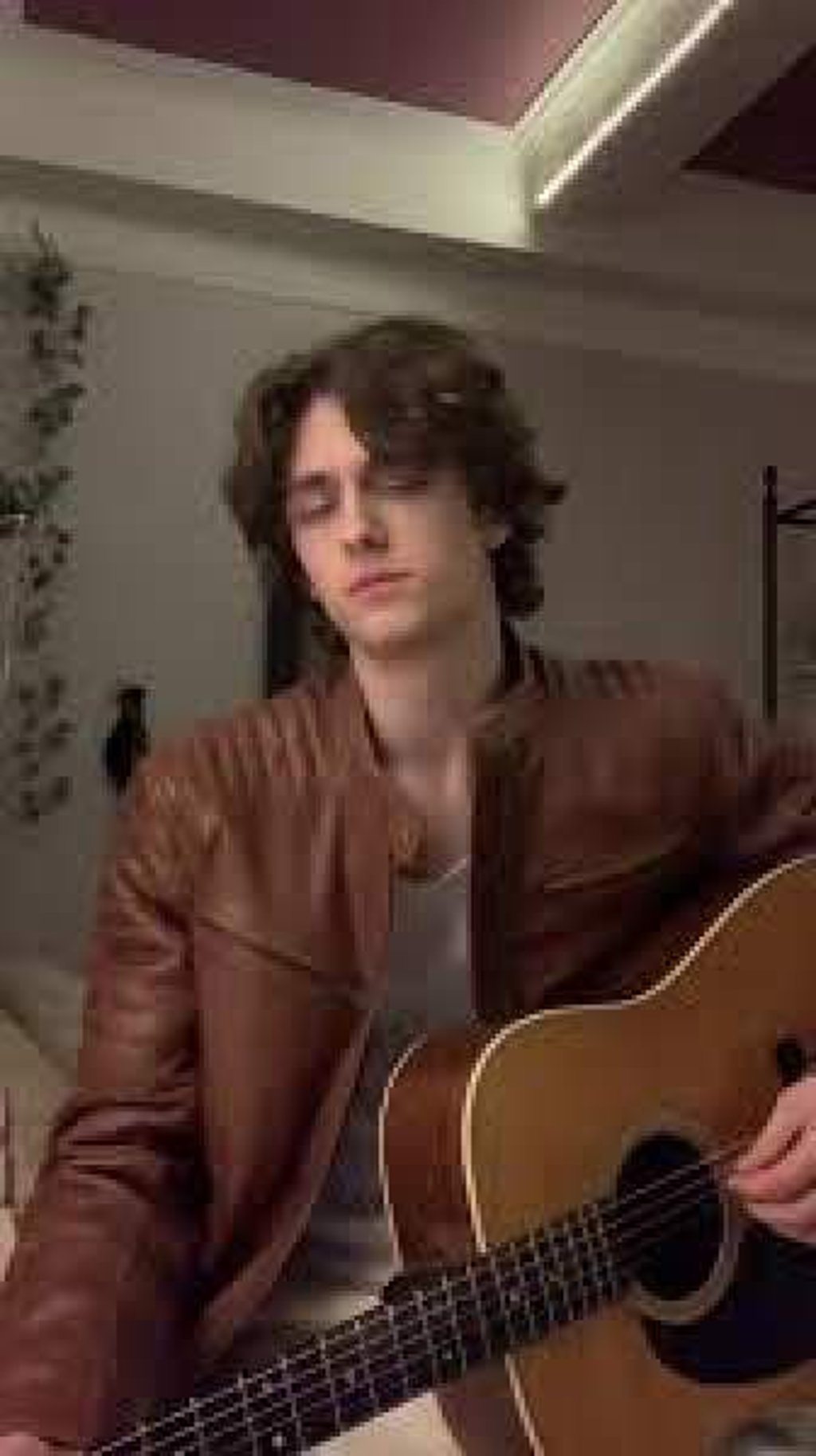 Who is Suri Cruise’s musician boyfriend, Toby Cohen? He looks like ...