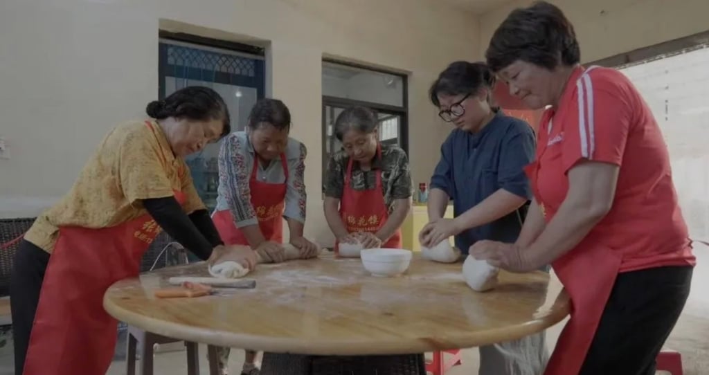 China artist rails against domestic violence recreates shocking scenes ...