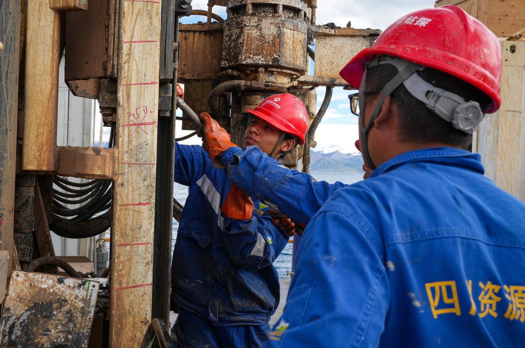 Does Tibet’s ‘Heavenly Lake’ hold clues to the future in core samples ...