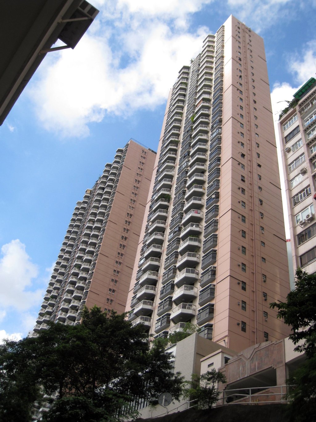Exploring celebrity hangout, Happy Valley: Hong Kong’s exclusive ...