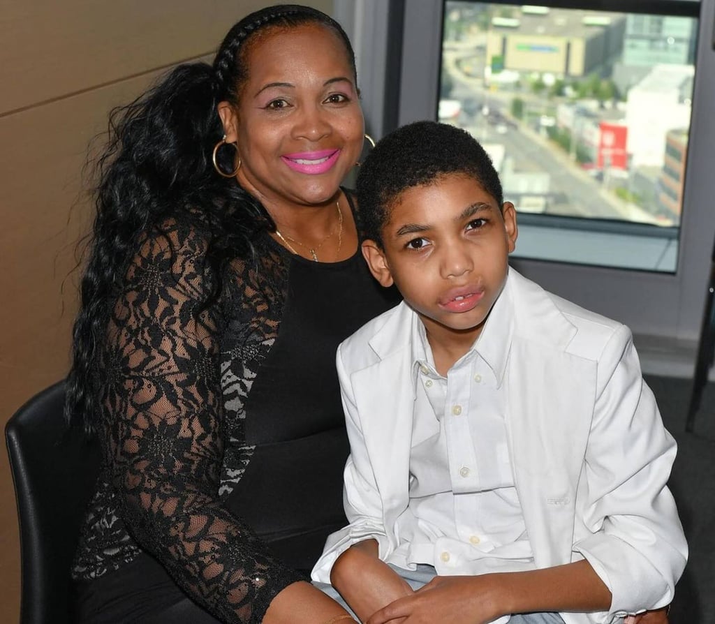 Who is Amari Thompson, seen in Khloé Kardashian’s Instagram post ...