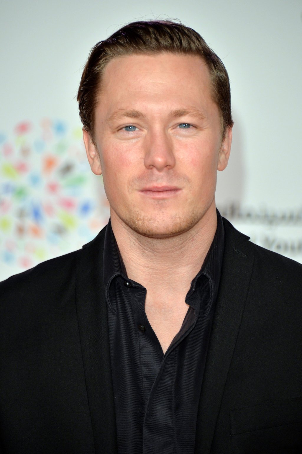 Meet Prince Harry’s ultra-wealthy aristocratic friend Arthur Landon ...