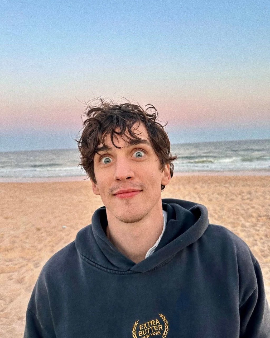 Meet Kaia Gerber’s friend Nick Hargrove: the American Primeval actor ...