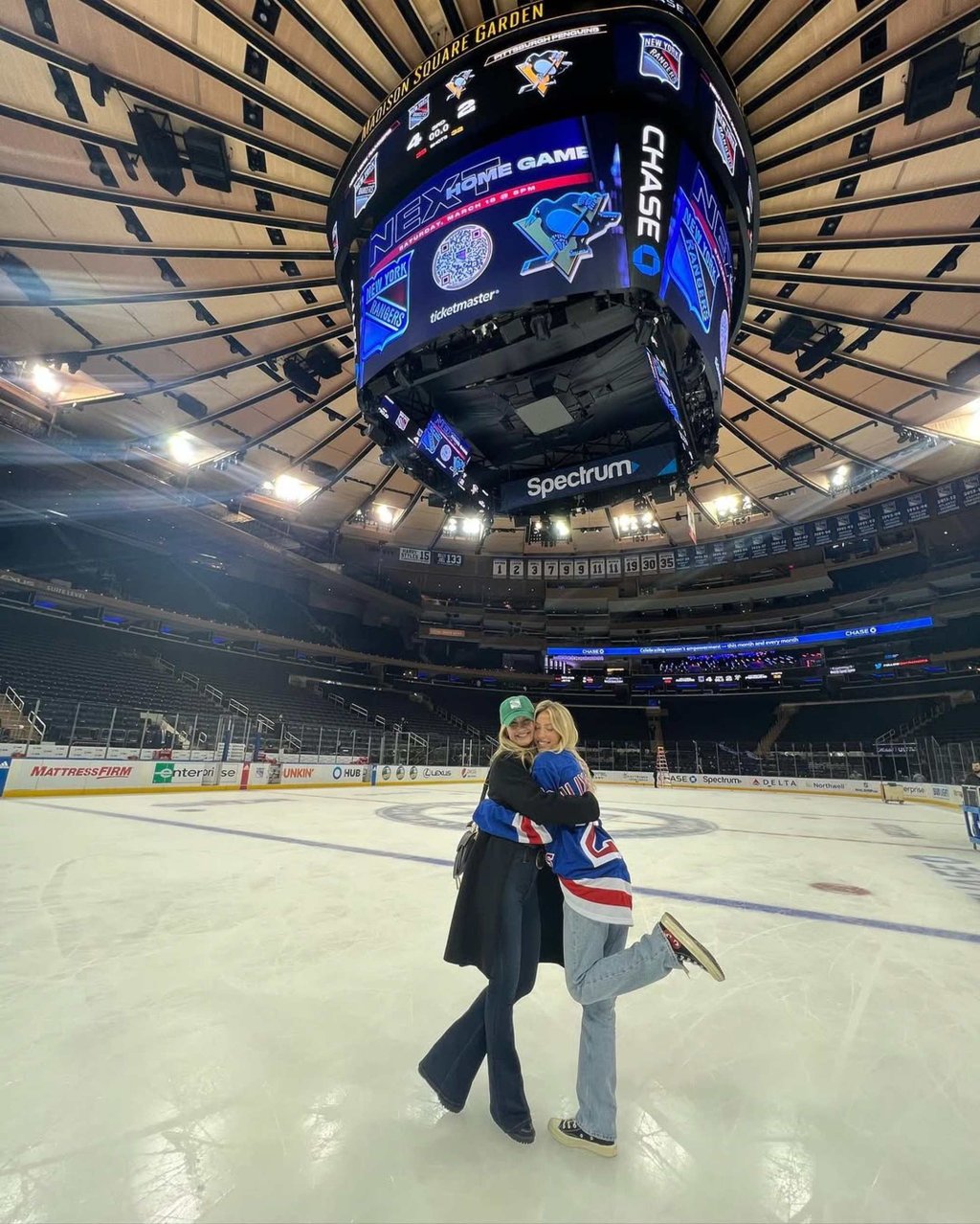 Who are Alix Earle’s parents, TJ Earle and Alisa Maniaci – and ...