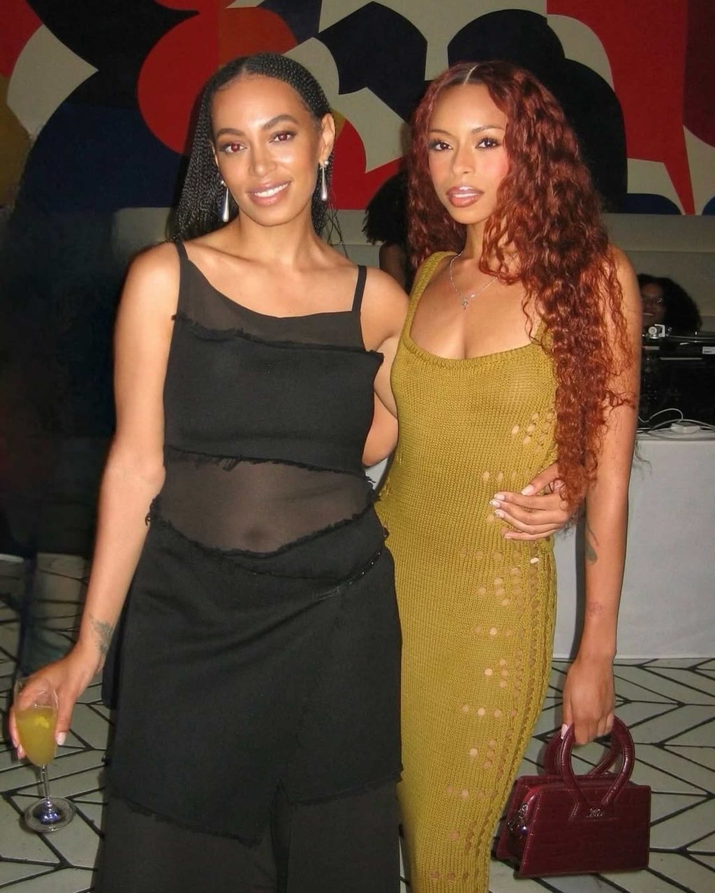 Who is Ravyn Lenae, whose song ‘Love Me Not’ went viral on TikTok after a Solange mash-up? She ...