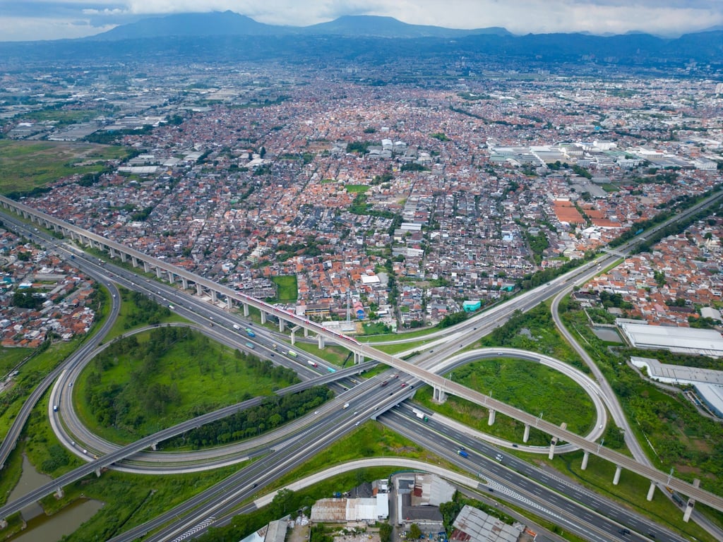 UOB links investors to projects powering Indonesia’s growing economy ...