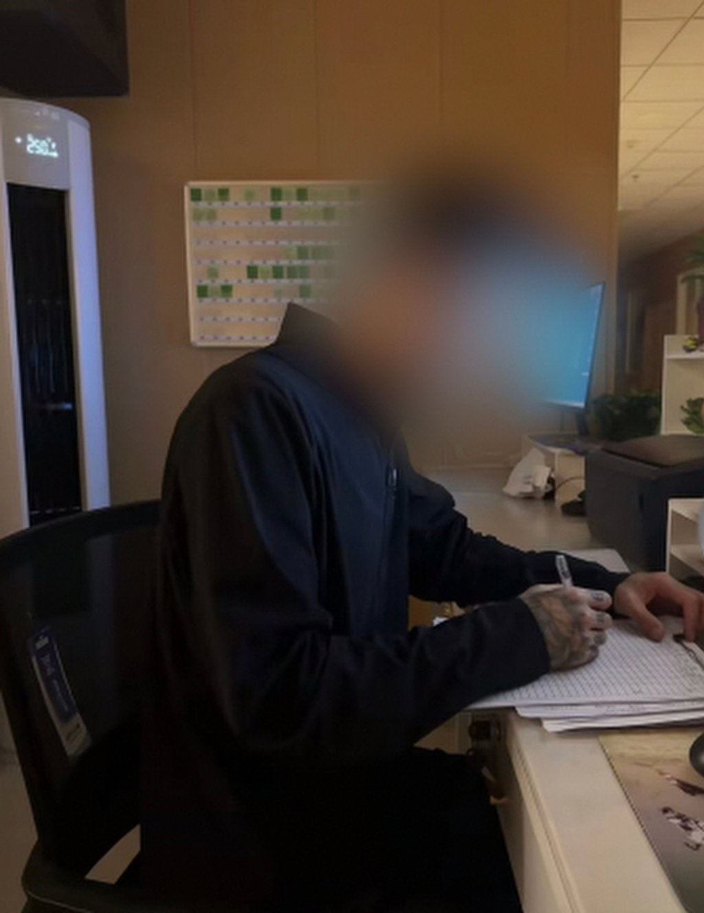 China nurse suspended after posting photos of boyfriend writing reports ...