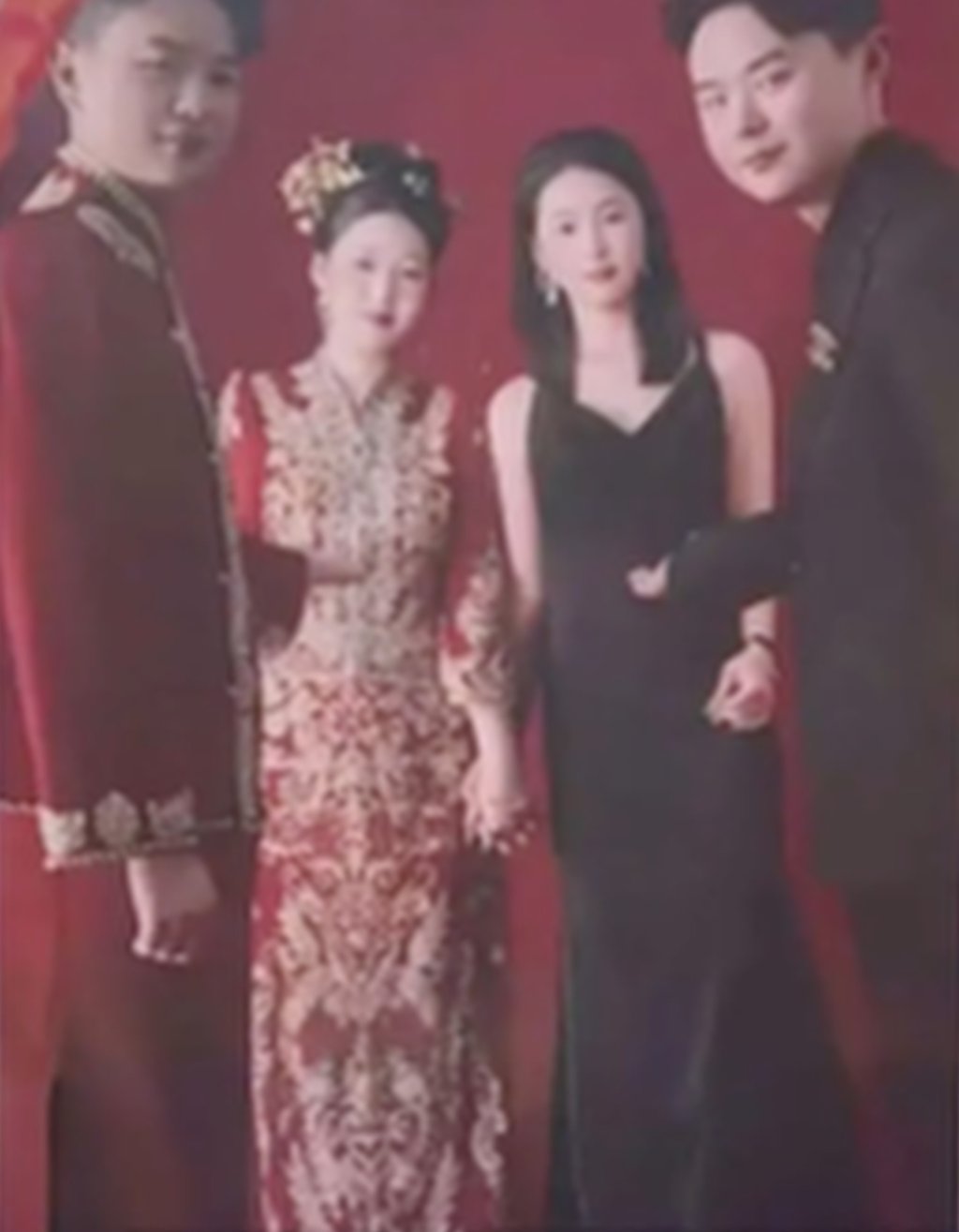 China wedding goes viral as twin brothers marry twin sisters and both ...