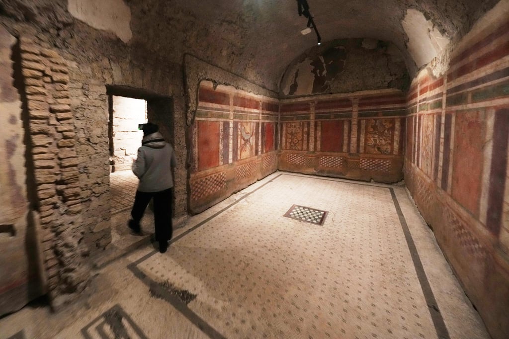 Steps from the Colosseum, a virtual tour offers a peek inside an ...