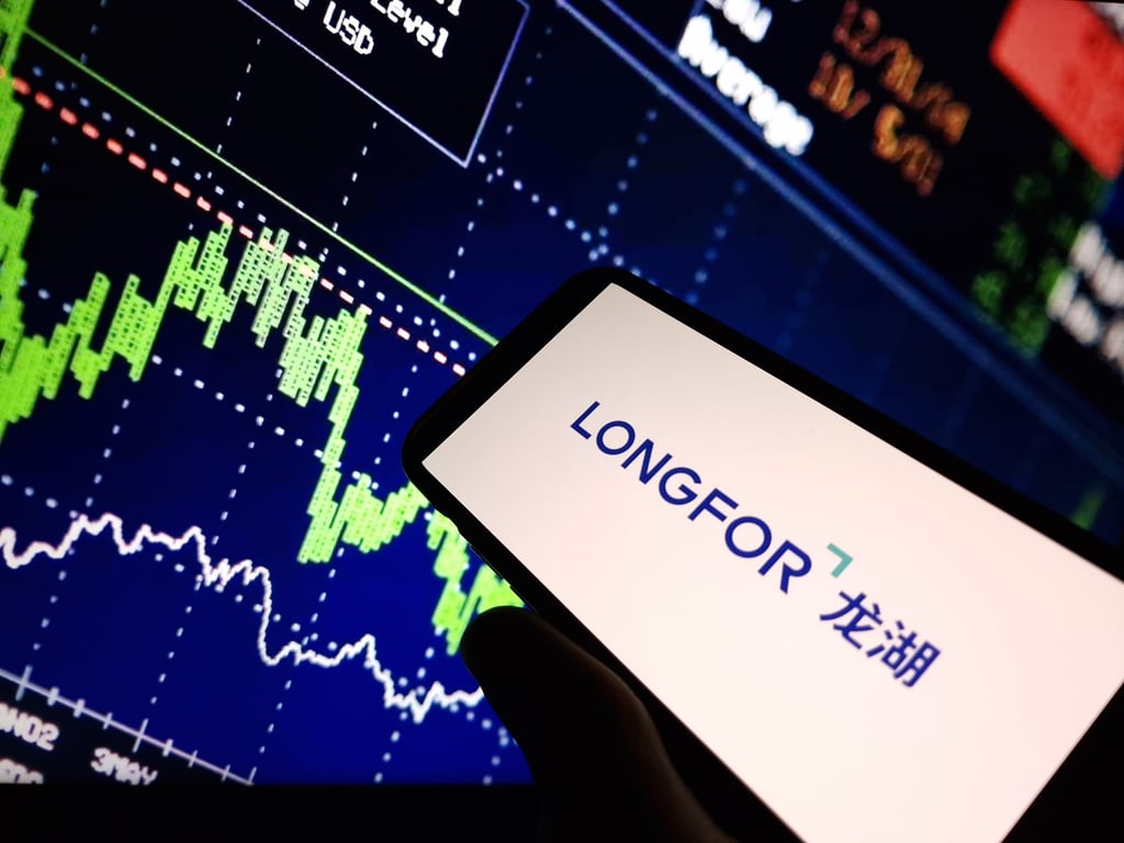 Hong Kong stocks rise for seventh day, briefly cross 28,000 mark ...