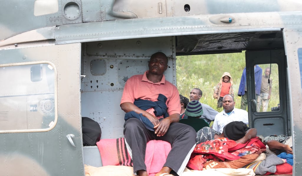 Mozambique in mourning after Cyclone Idai kills hundreds, wrecks ...