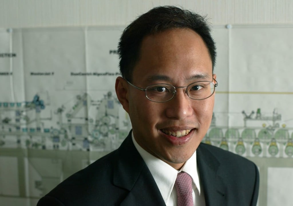 Hong Kong paper tycoon Raymond Lee buys Repulse Bay property for HK$1. ...