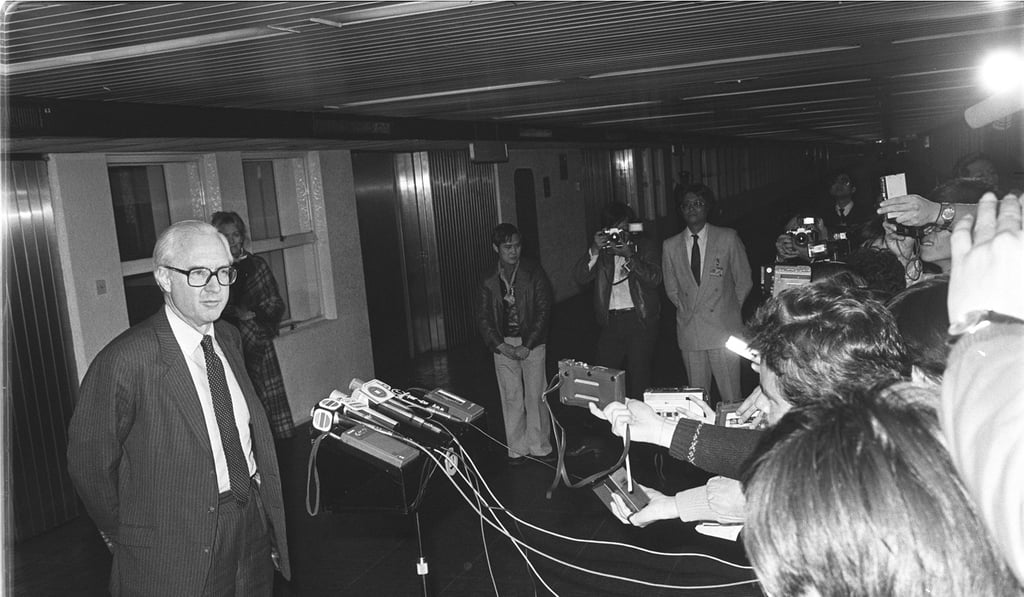 Opinion | Gentlemen thieves, riot control with disco music, and ...