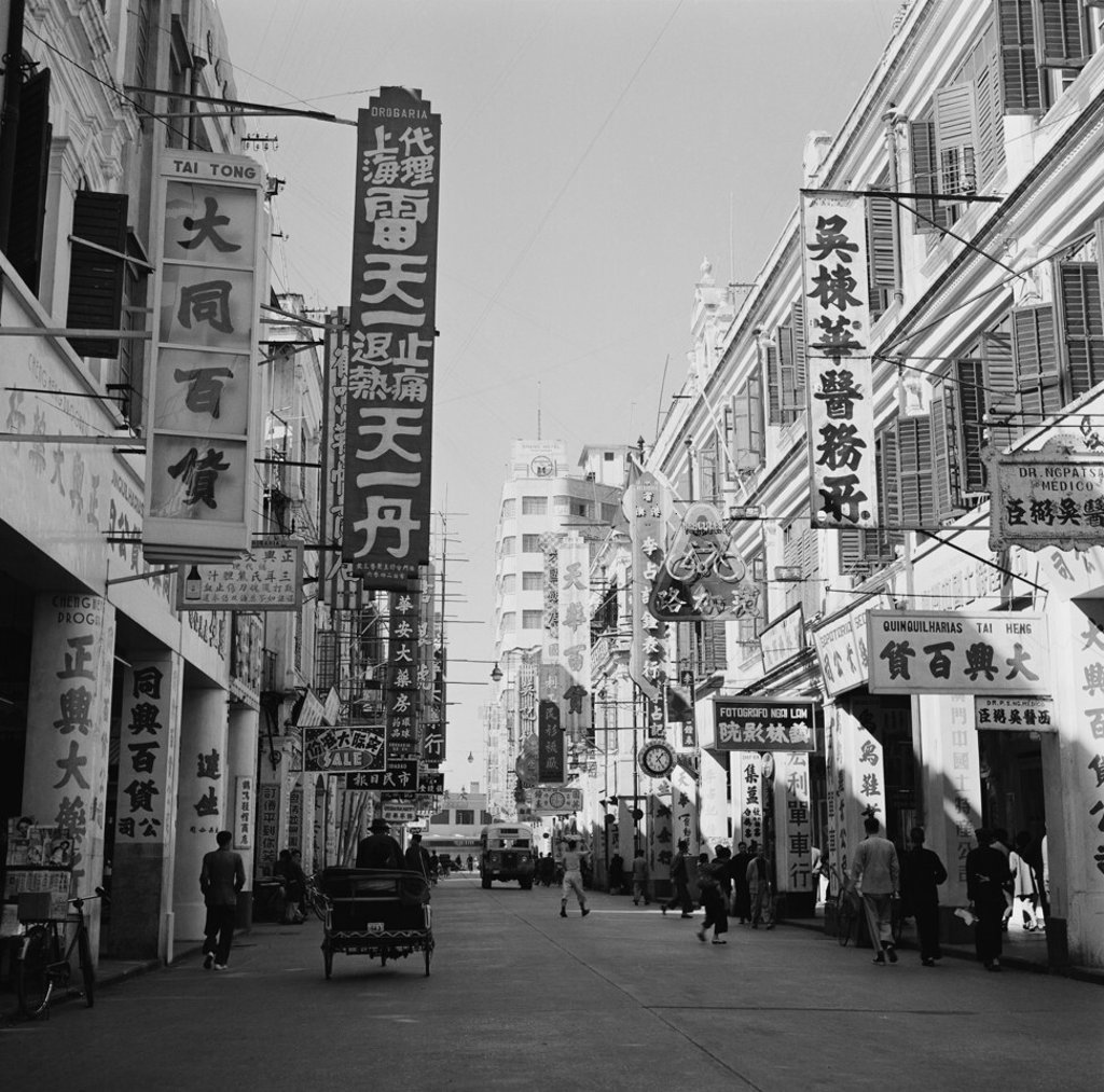 Review | Why Jewish refugees in World War II fled safety of Shanghai ...