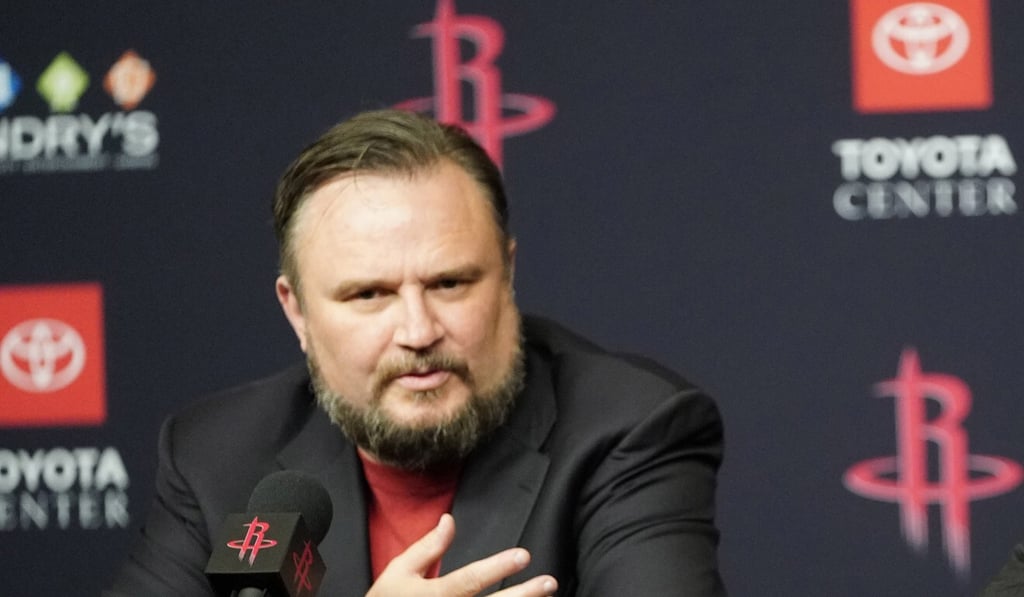 NBA: Chinese basketball fans delighted after Hong Kong-tweeting Houston ...