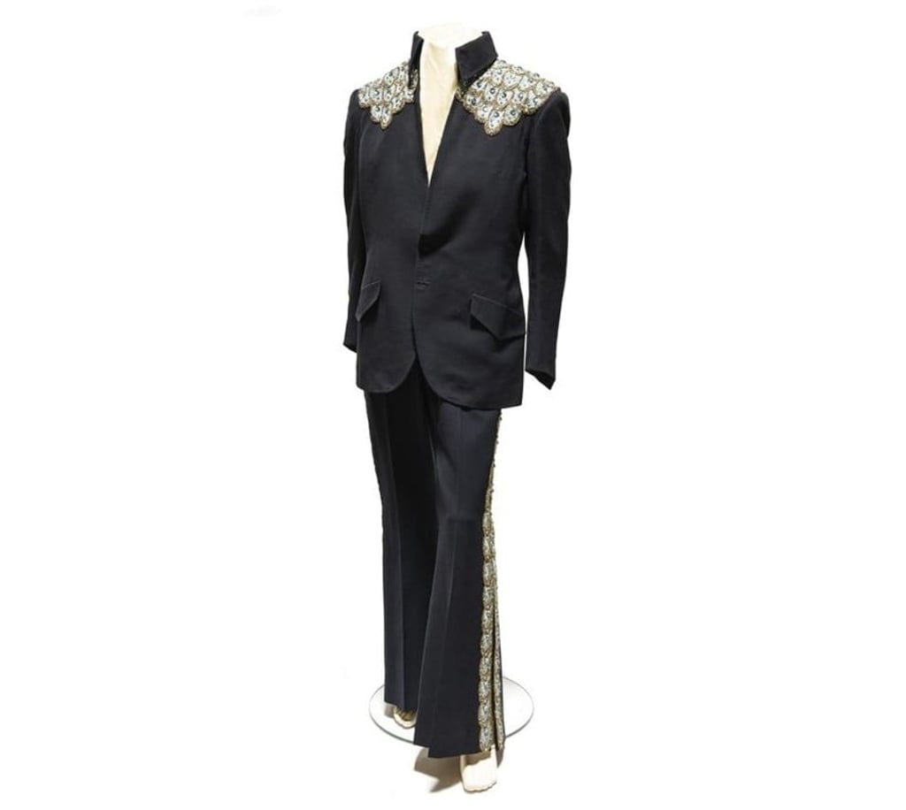 Elvis’ rhinestone jumpsuit tops US$1.5 million memorabilia auction ...