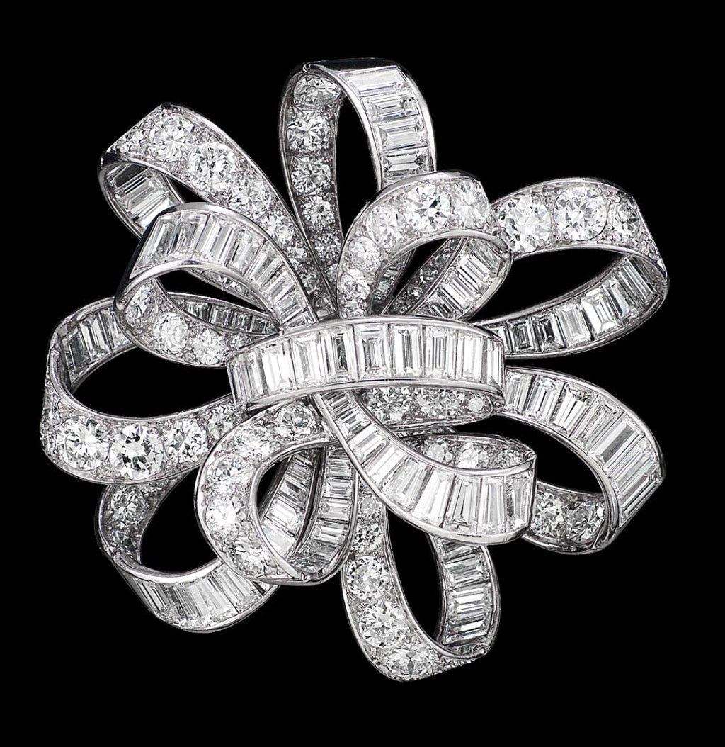 Van Cleef & Arpels evolution charted in luxury brooches and pins ...