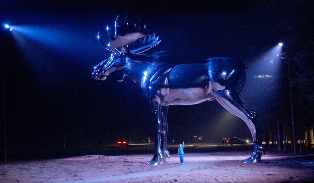 world's biggest moose statue