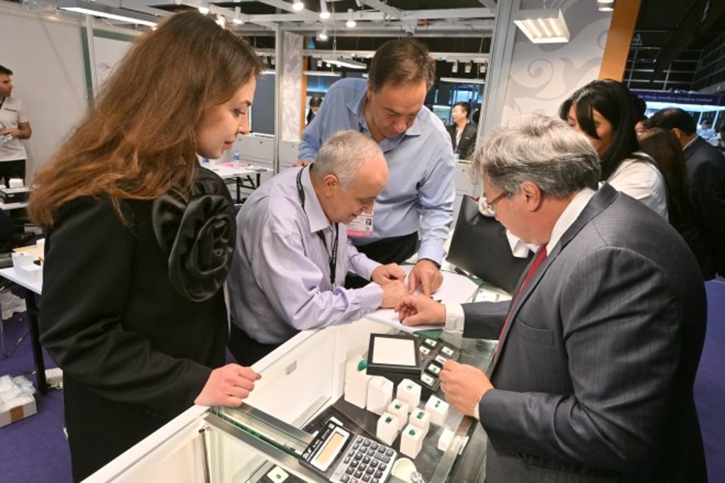 Dynamic trading platform: HKTDC’s “Hong Kong International Jewellery ...