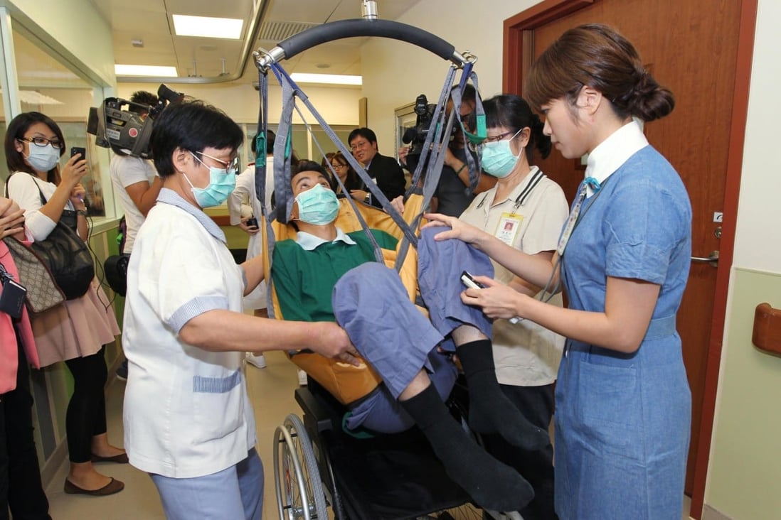 Siu Lam Hospital installs ceiling hoist for moving patients | South ...