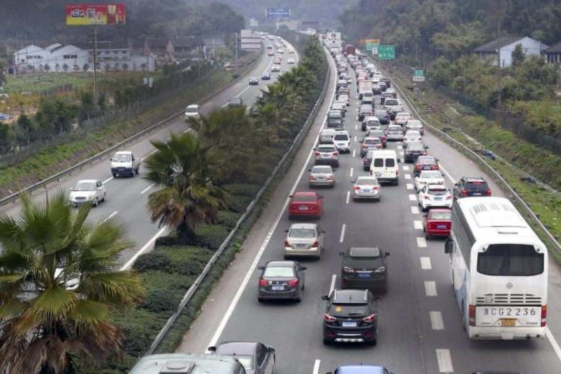 Heavy traffic congestion for end of week-long holiday | South China ...