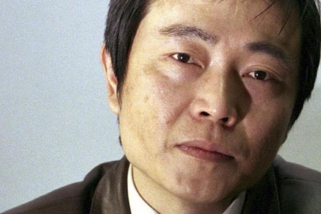 Police warn dissident Huang Qi after he tries to help in quake-hit zone ...