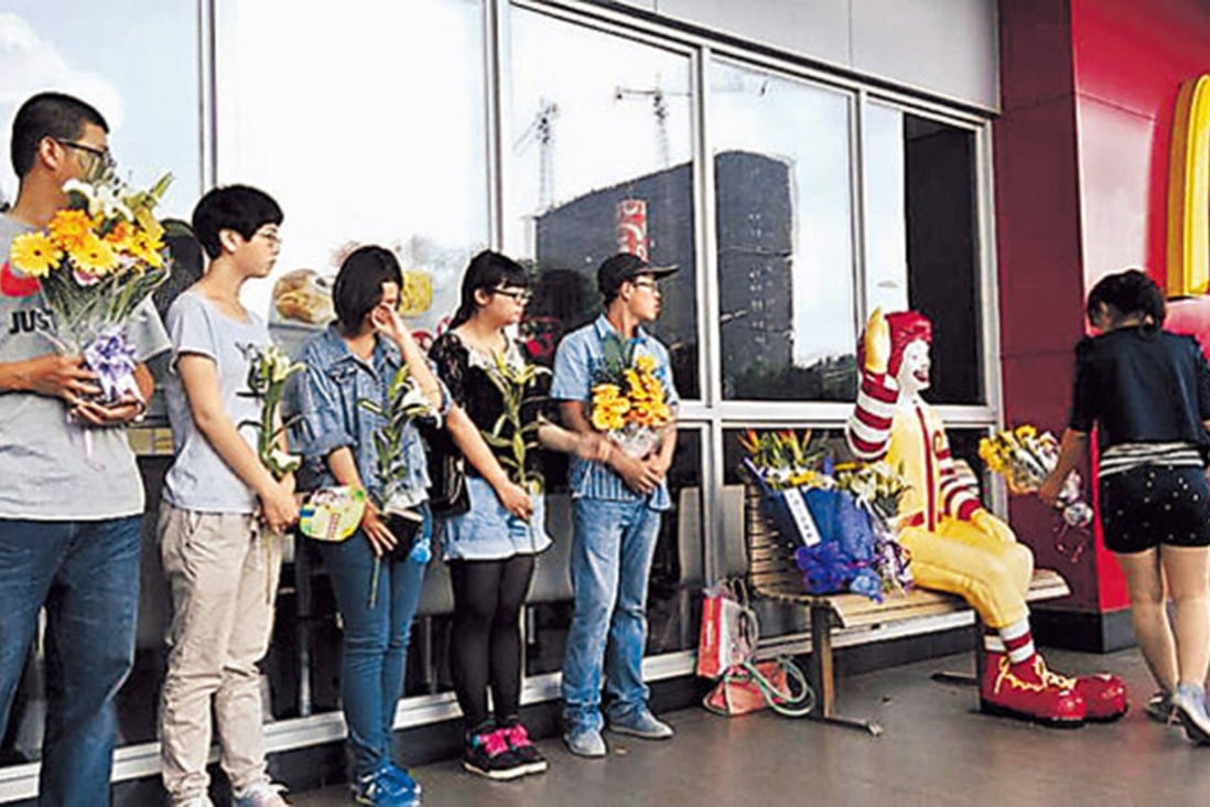 Inside a 'cult': Chinese husband goes undercover in religious sect ...