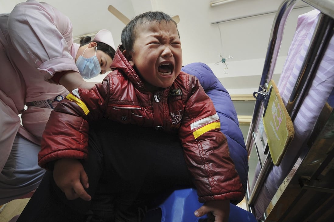 Chinese schoolchildren 'beaten and forced to donate blood' by scammers ...