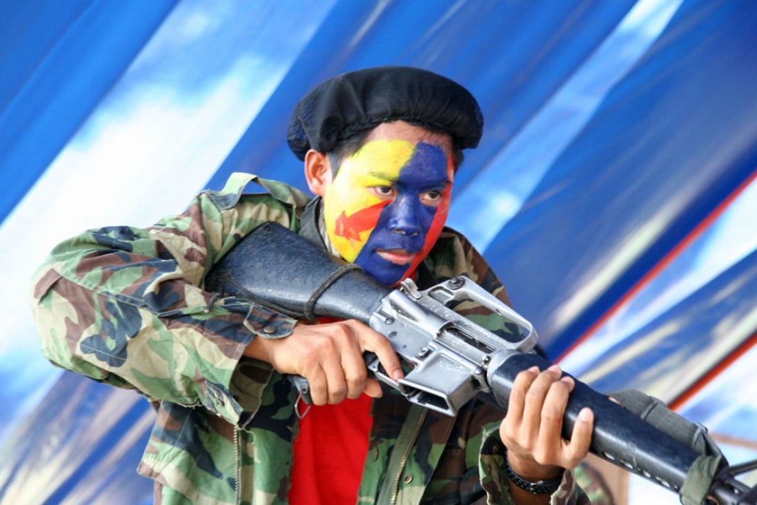 Communist insurgents ransack two banana plantations in the Philippines ...