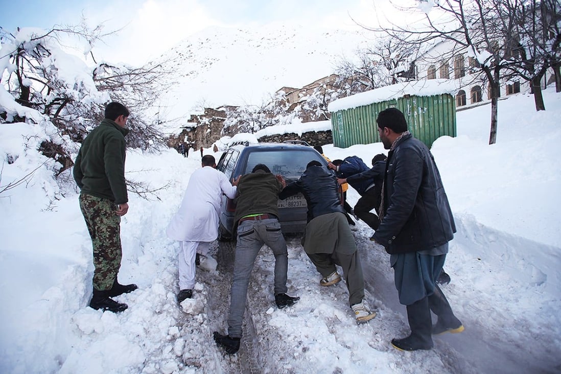 Avalanches kill 186 in Afghanistan after heaviest snowfall in 30 years ...