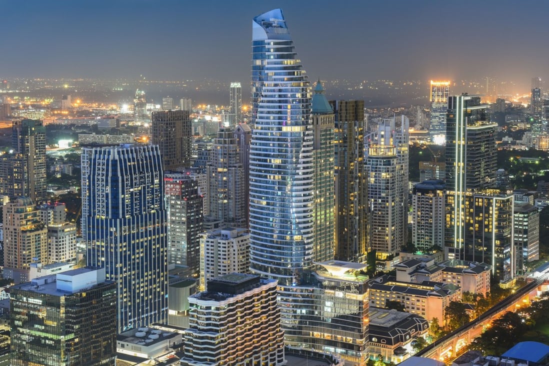 First time 3D projection mapping on a 60-storey tower put Bangkok top ...