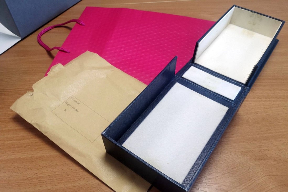 Charles Darwin’s lost notebooks on evolution returned to Cambridge ...